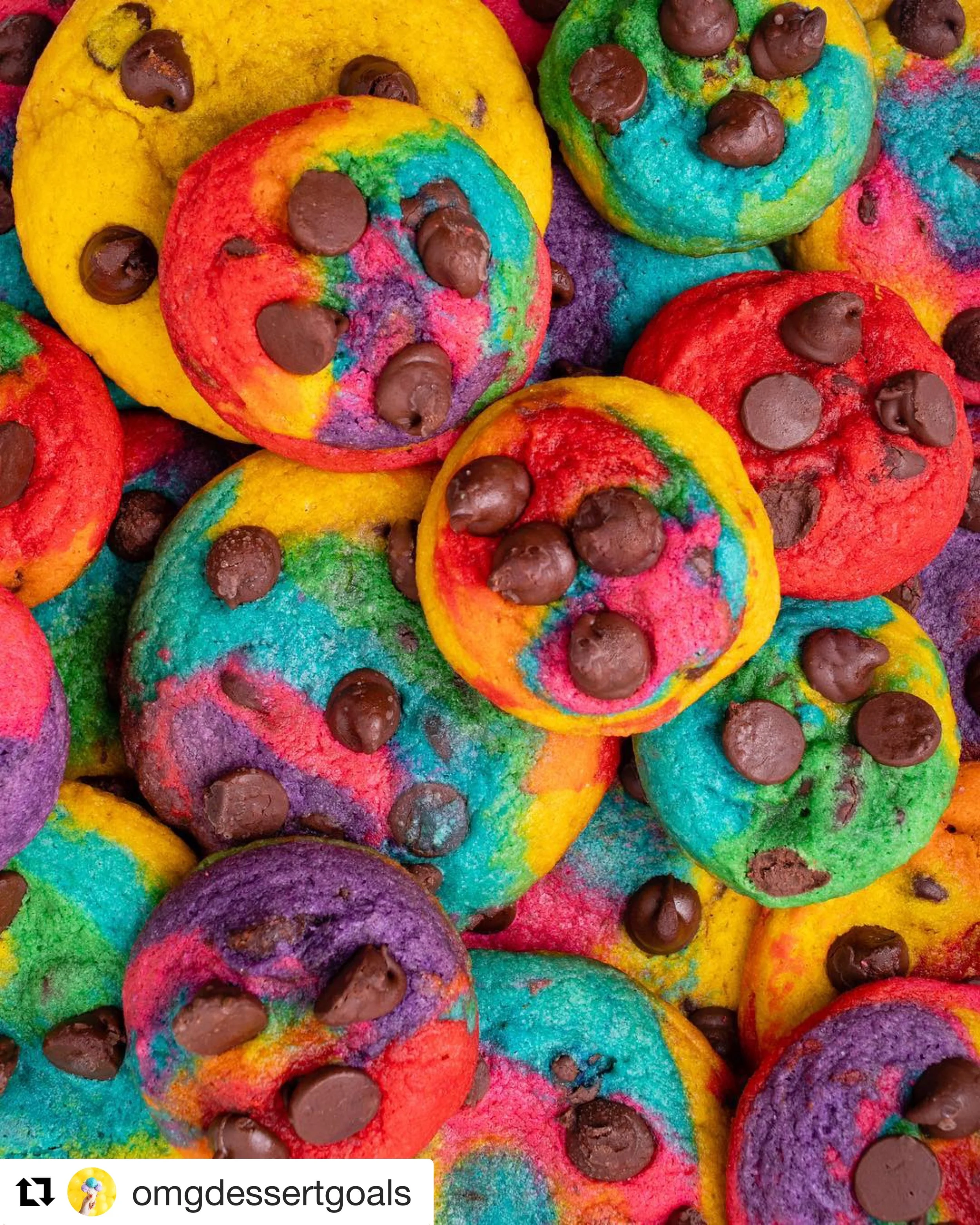 Rainbow Colors Chocolate Chip Cookie Tins — Baked In Color