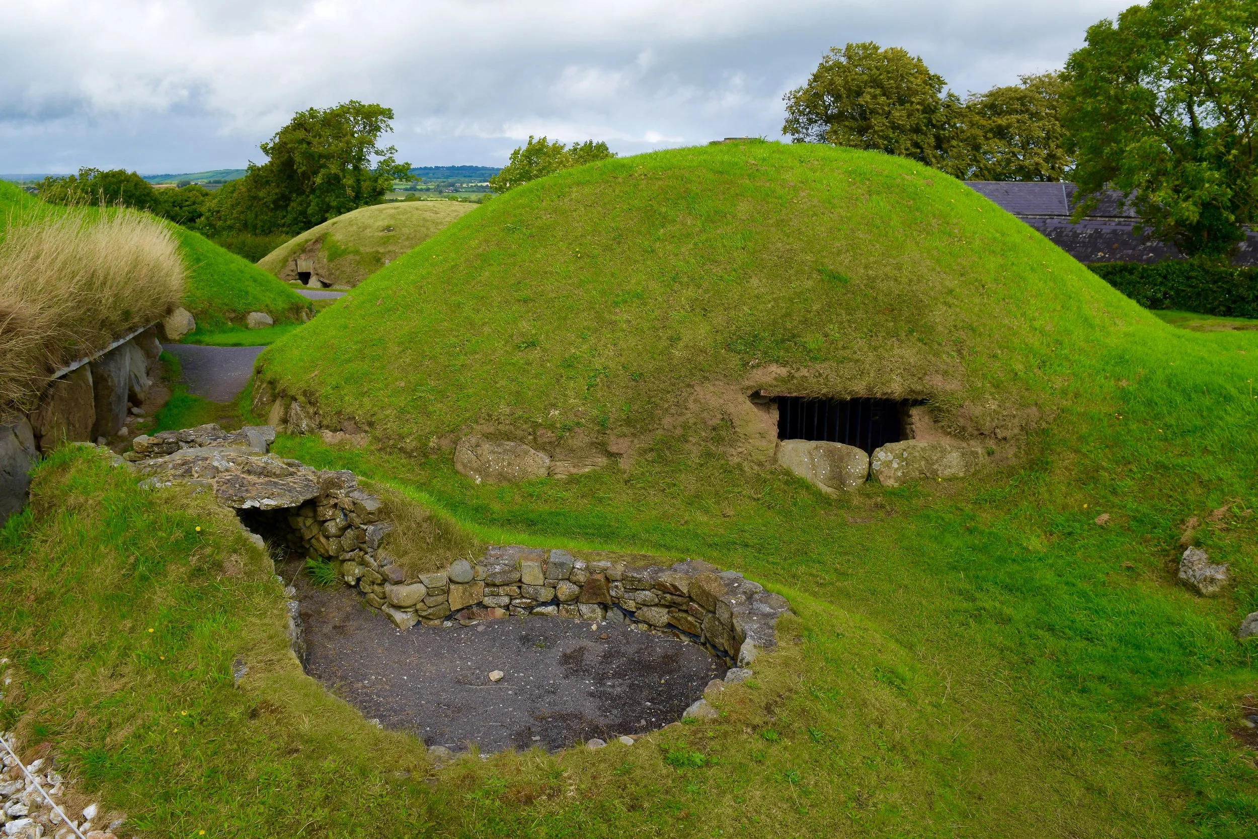 Newgrange & Knowth: unearthing the Neolithic past of Ireland — ARW Travels