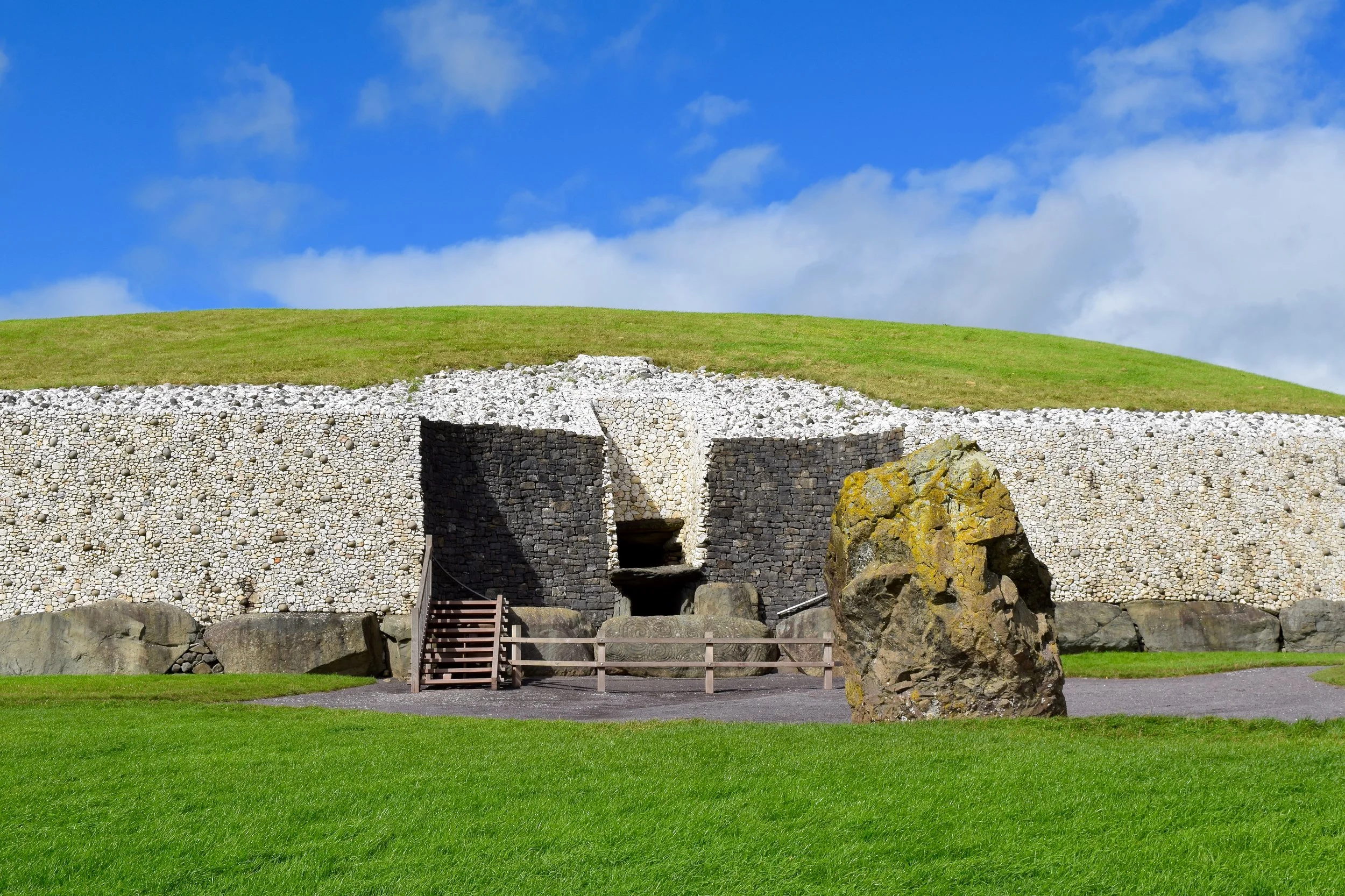 Newgrange & Knowth: unearthing the Neolithic past of Ireland — ARW Travels