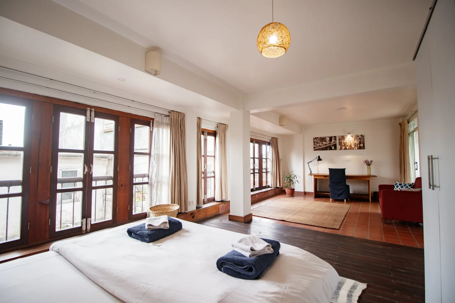 Bright loft in Sundhara House - 5th Floor — Cosy Nepal