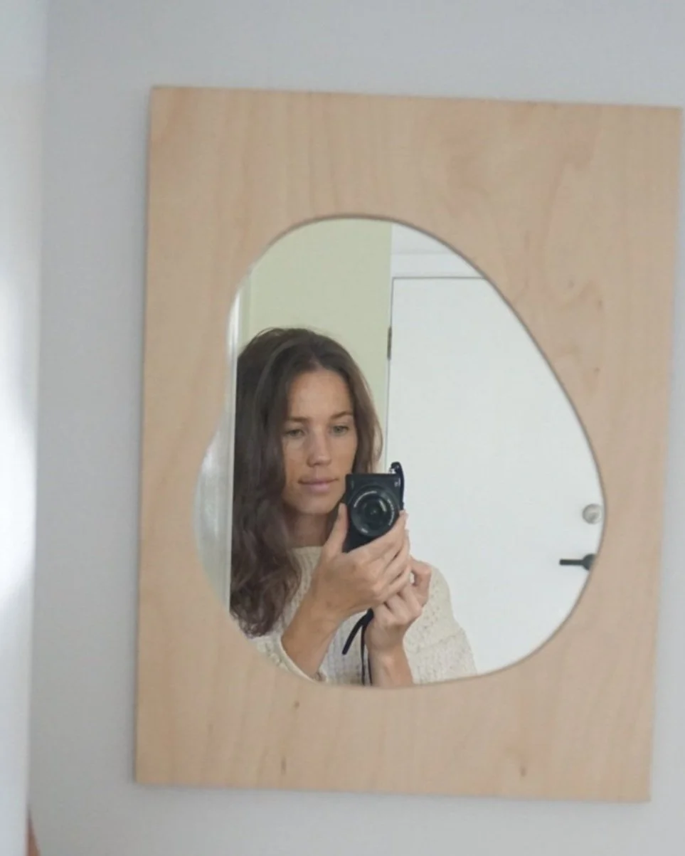 js - Jules Stoneham - website homepage for Melbourne based artist Julia ...