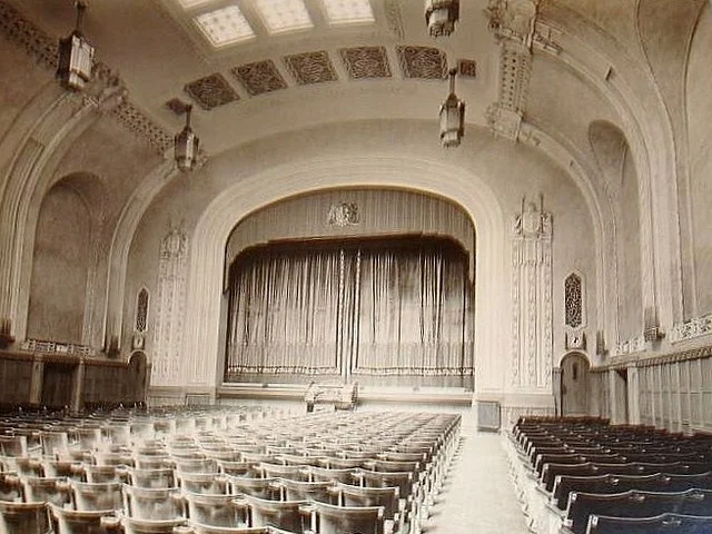 A Brief History of the Catford Broadway Theatre — South London Club