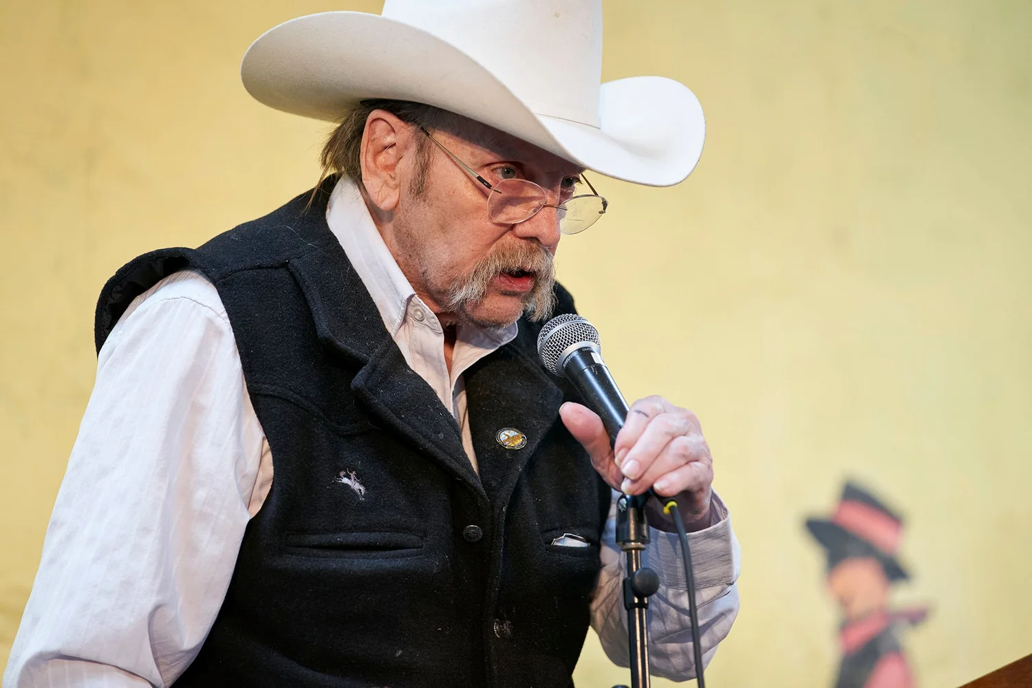 Open Mics & Jams — National Cowboy Poetry Gathering