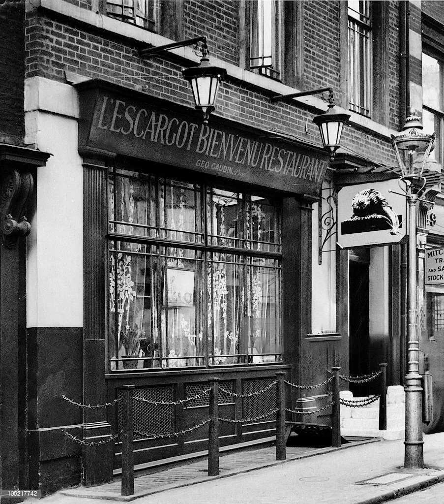 History — L'Escargot