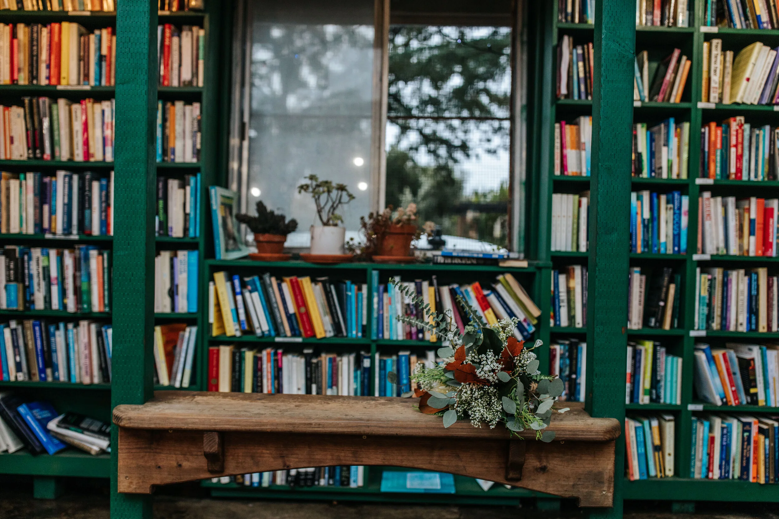 Intimate Bohemian Wedding at a Charming Outdoor Bookstore — Santa ...