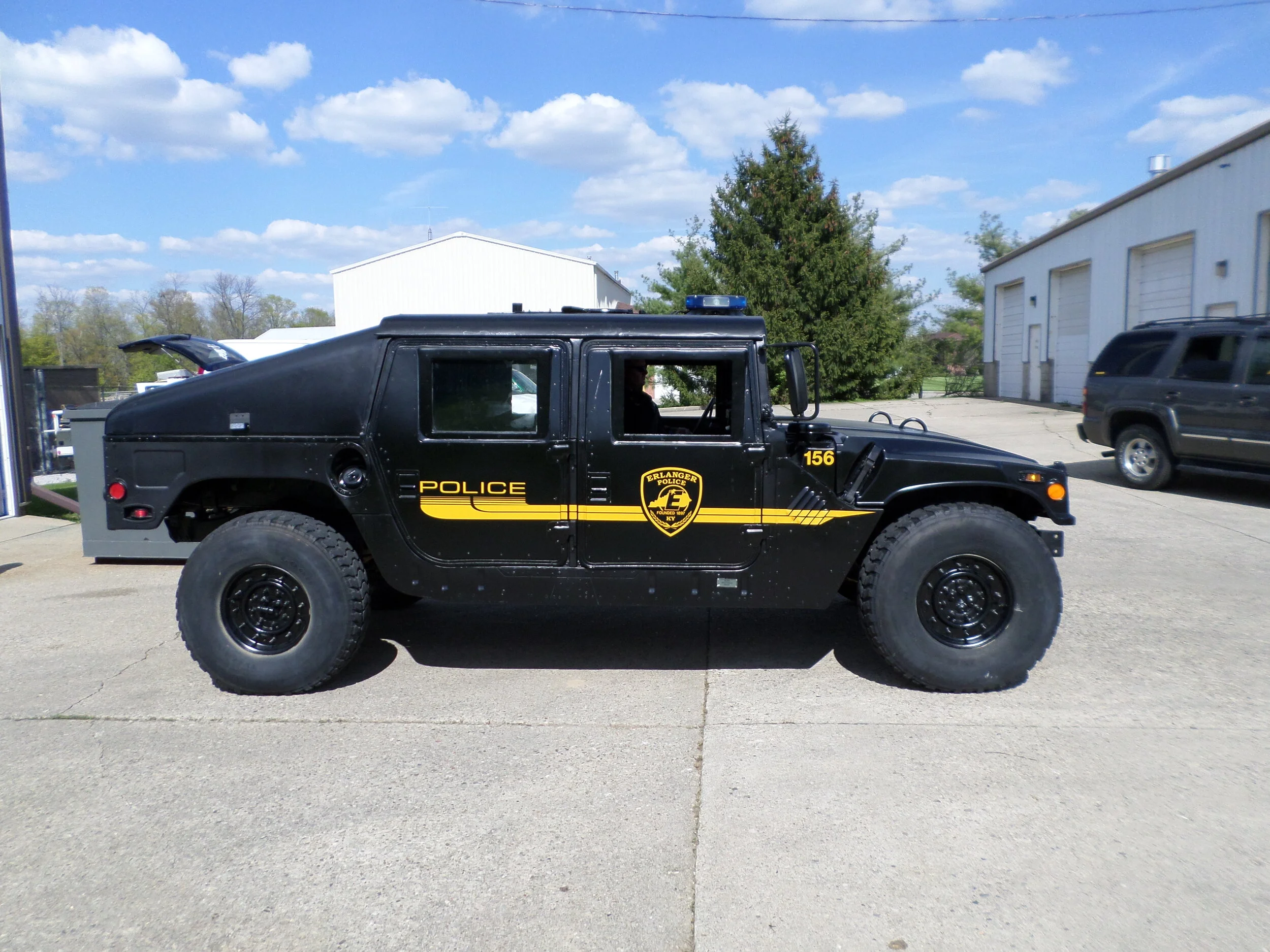Hummer H1 Police Car