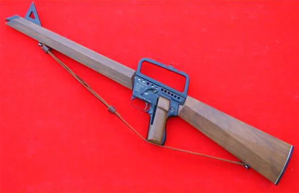 Hilariously Stupid Weapons Someone Thought Would Actually Work In ...