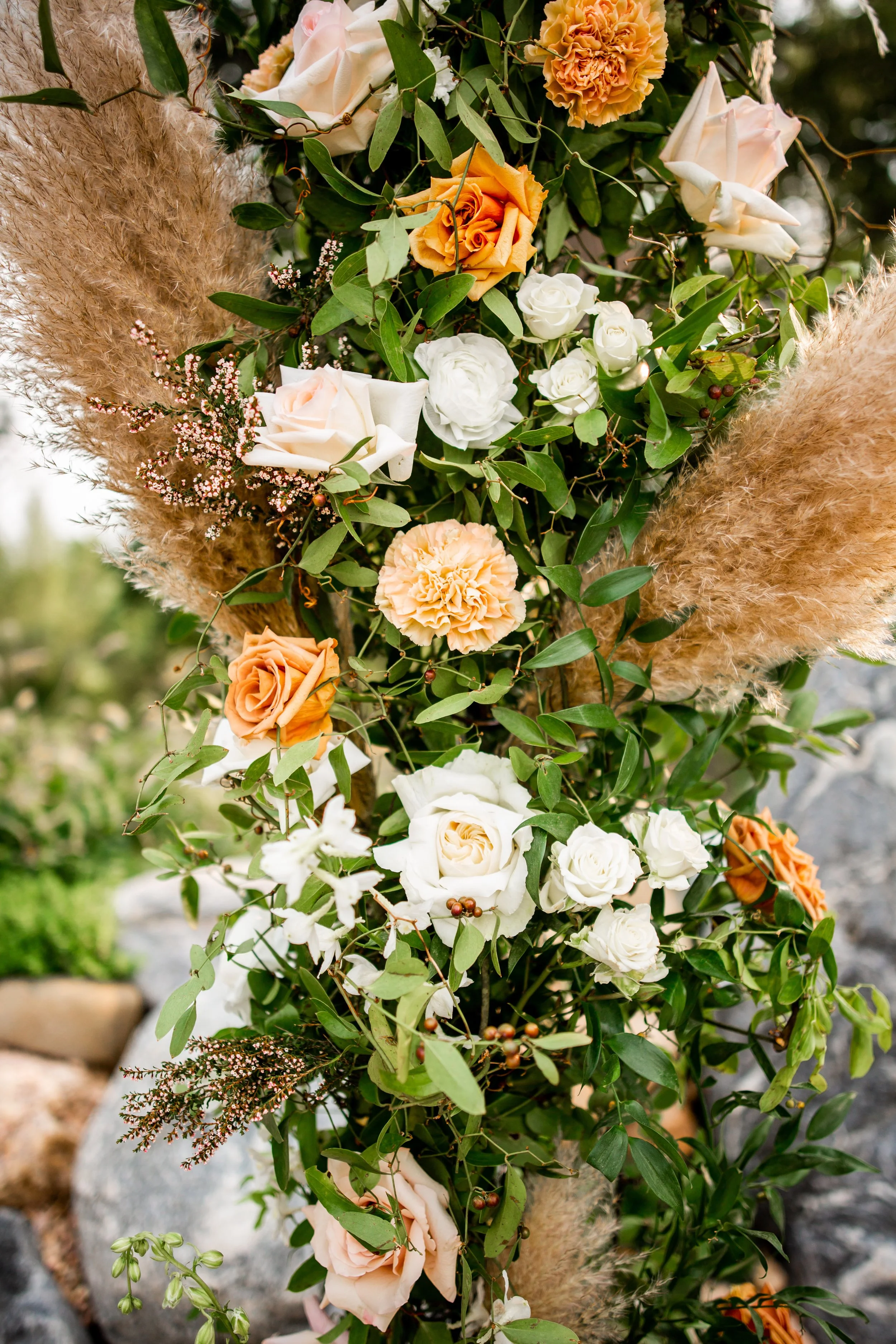 A Guide to Building a Free-Standing Invisible Floral Arch
