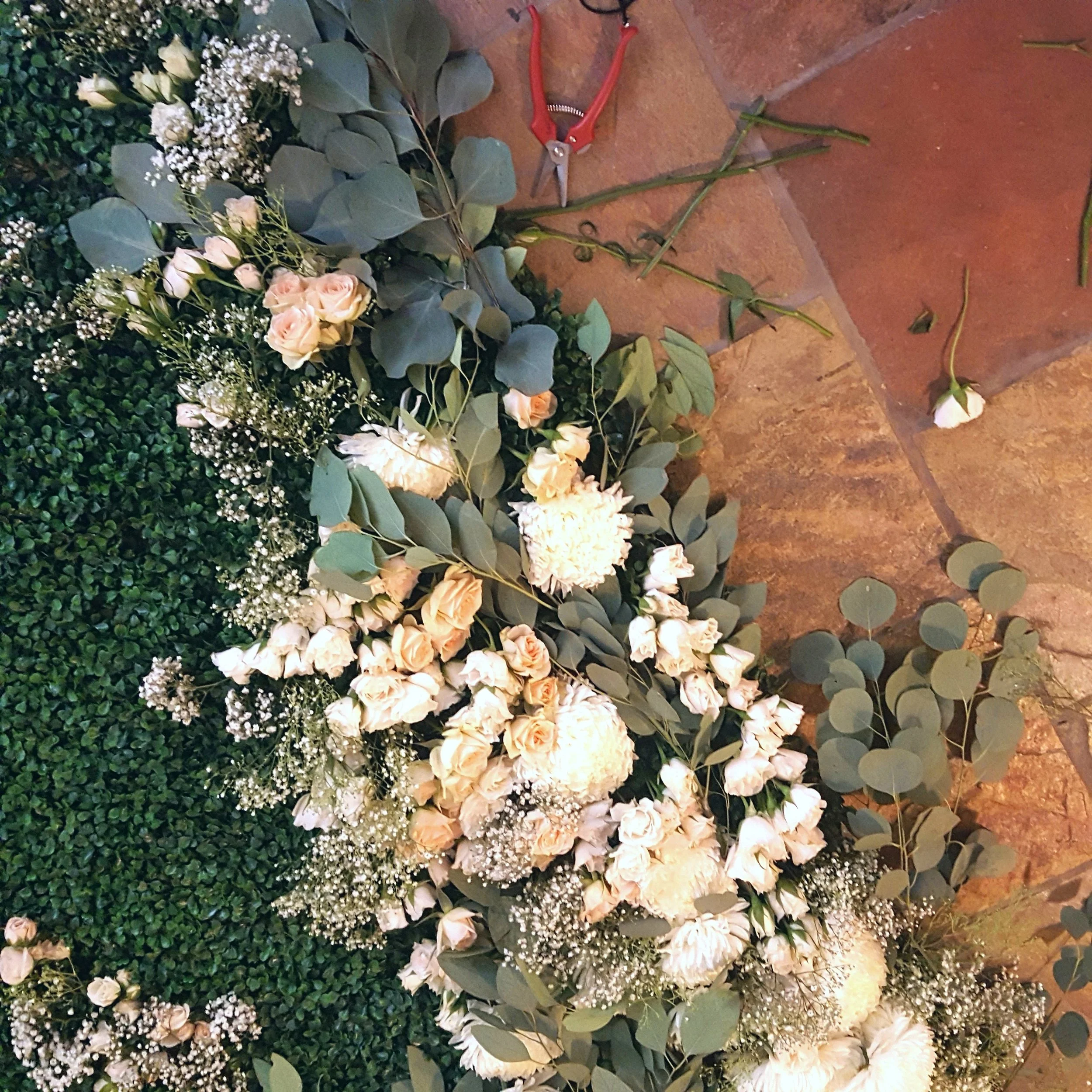 Here's How to Make a Flower Wall Step by Step
