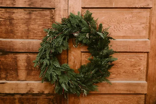 Your Comprehensive Guide to Hosting a Wreath-Making Workshop