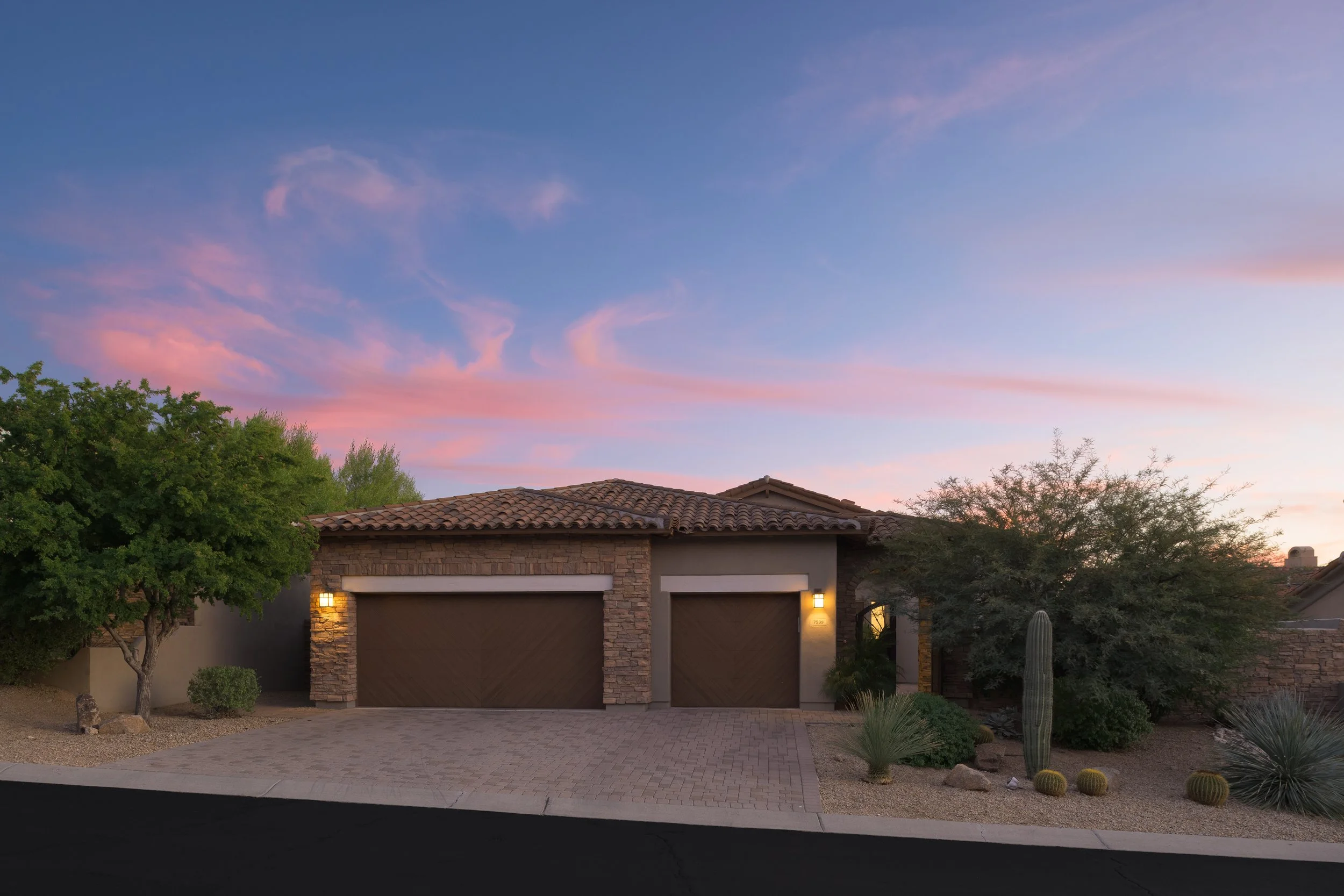 7539 E CAMINO SALIDA DEL SOL — LuxLivingAZ