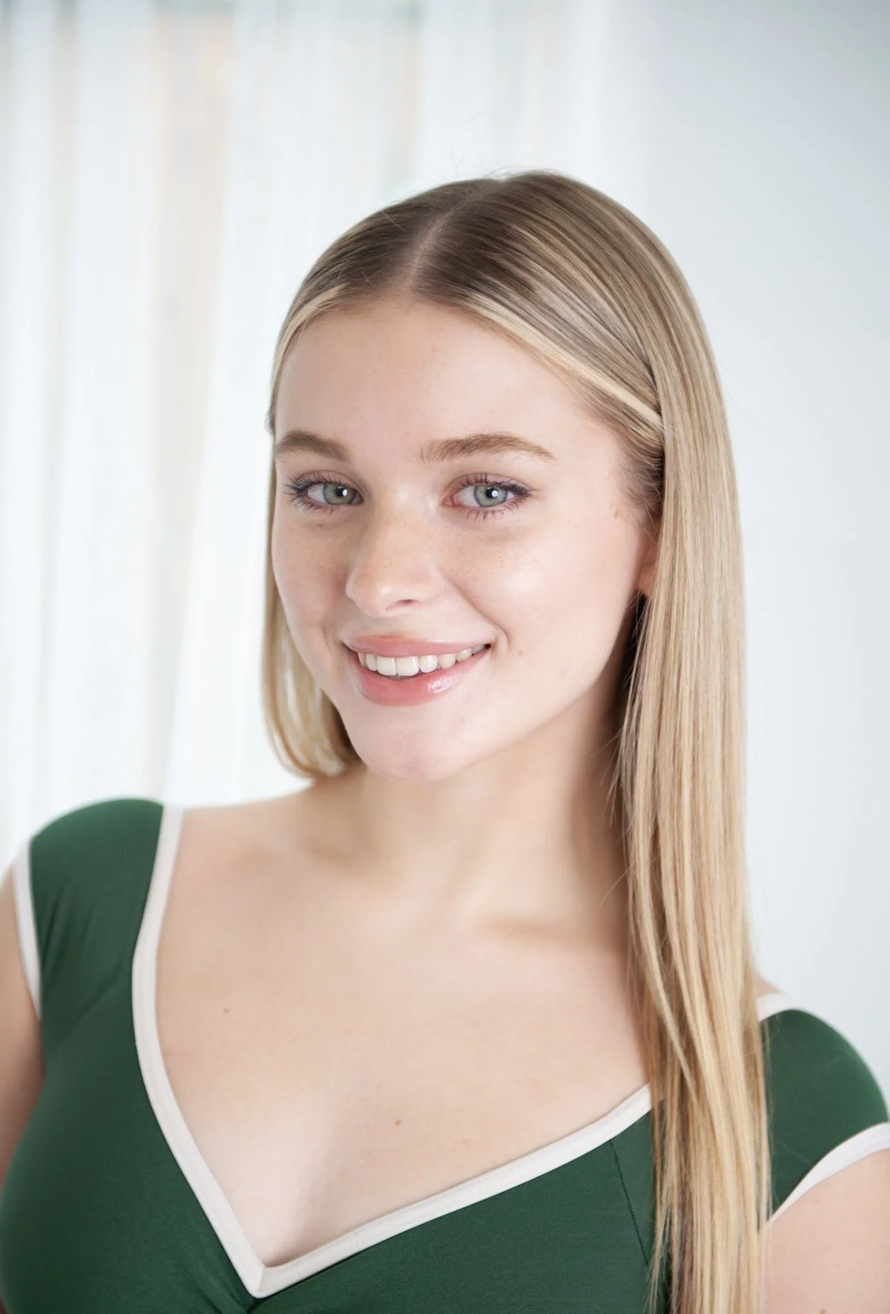 Lucy Pearce — Ballet Fantastique