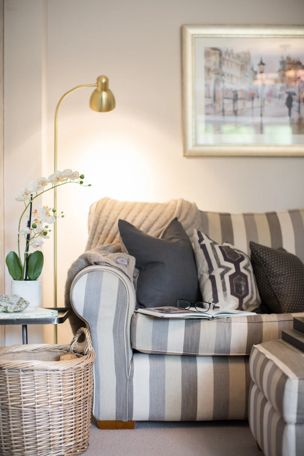 RURAL RETREAT — DECORUM