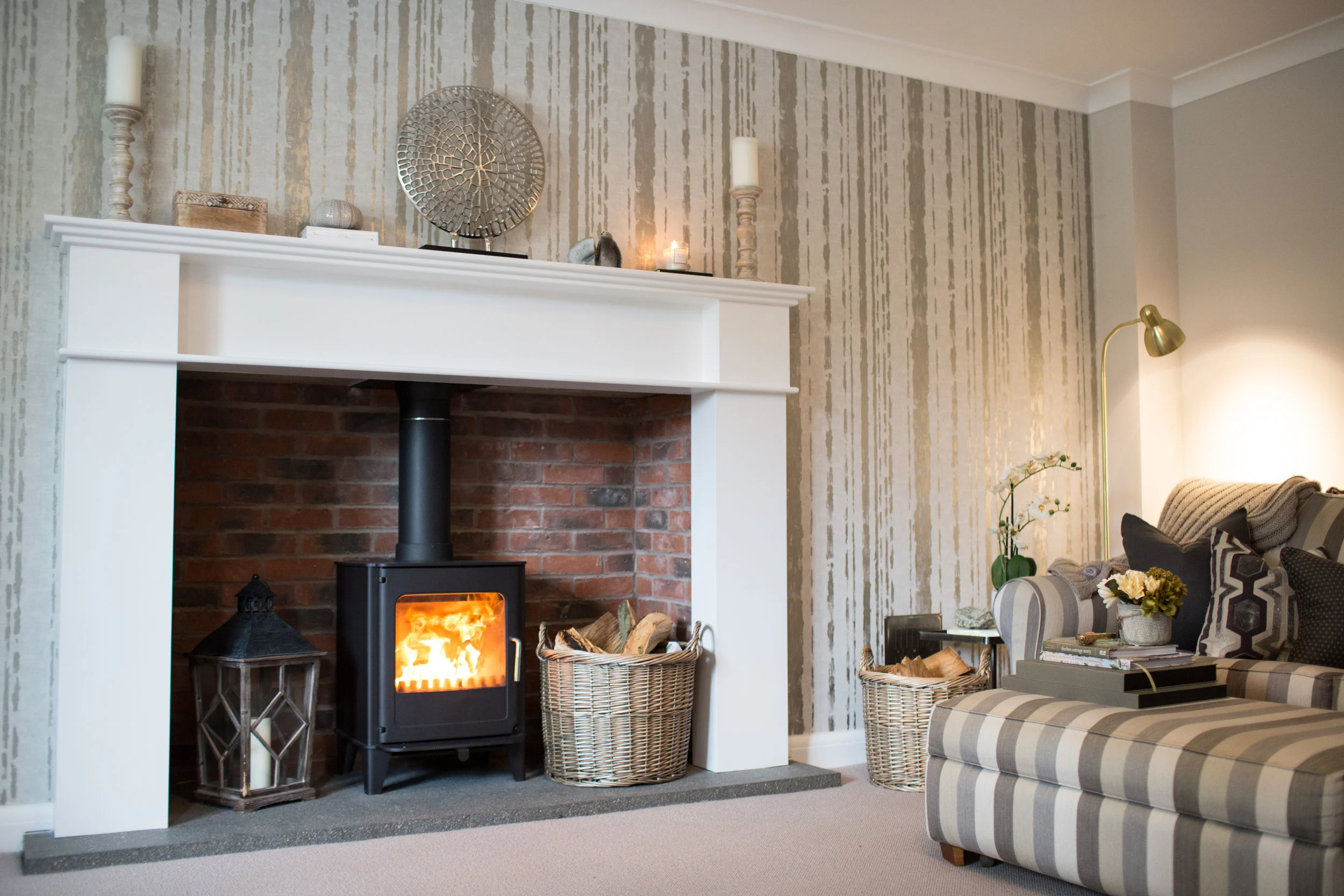 PORTFOLIO — DECORUM