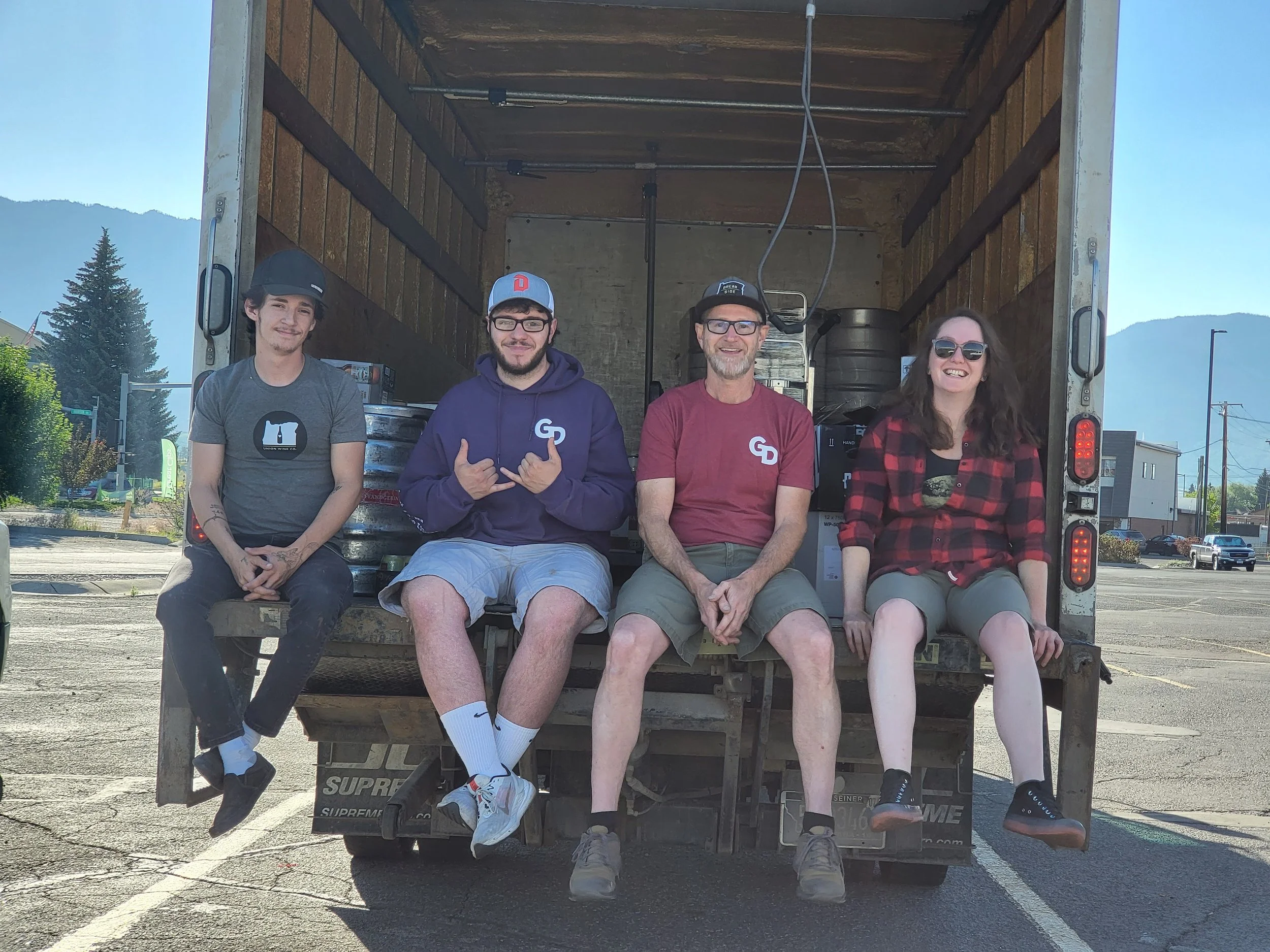 George's Distributing — About