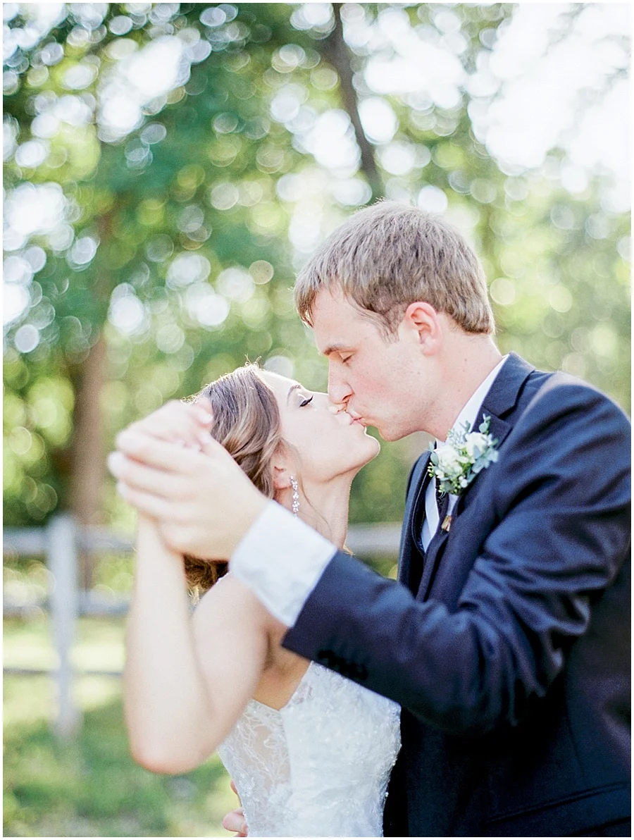 Simple posing flow for photographers — Jordan Brittley