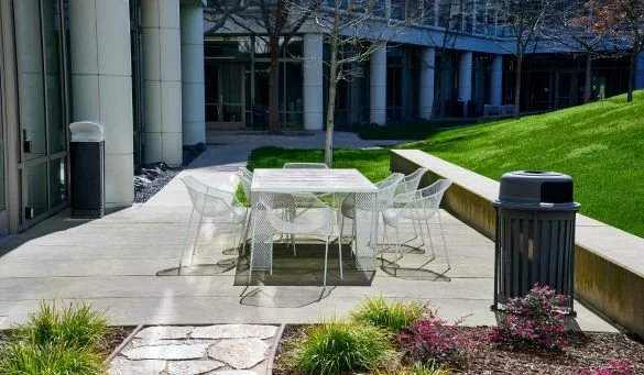How To Create an Outdoor Break Area for Employees — Breakfast ...