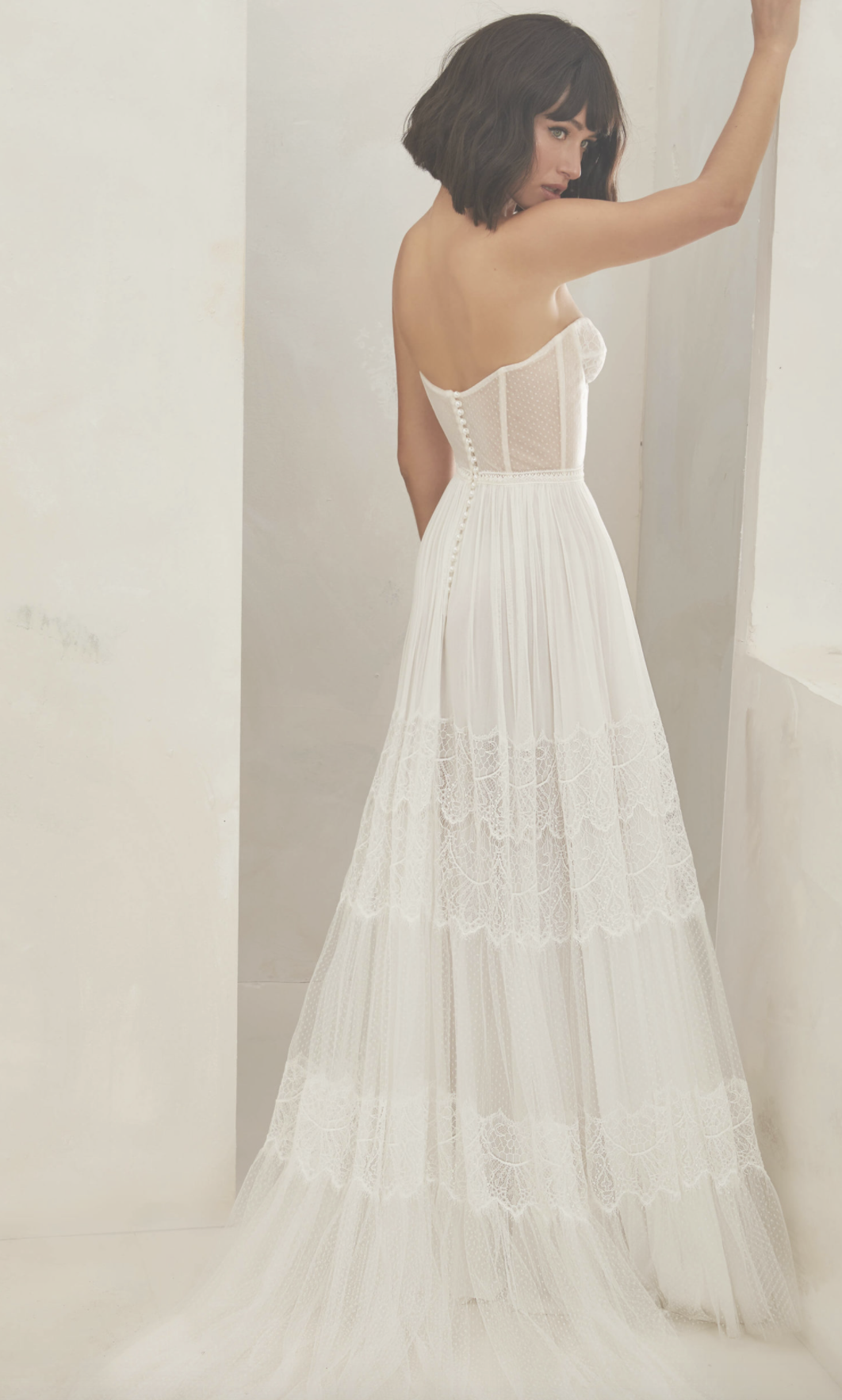 Flora — Alice in Ivory