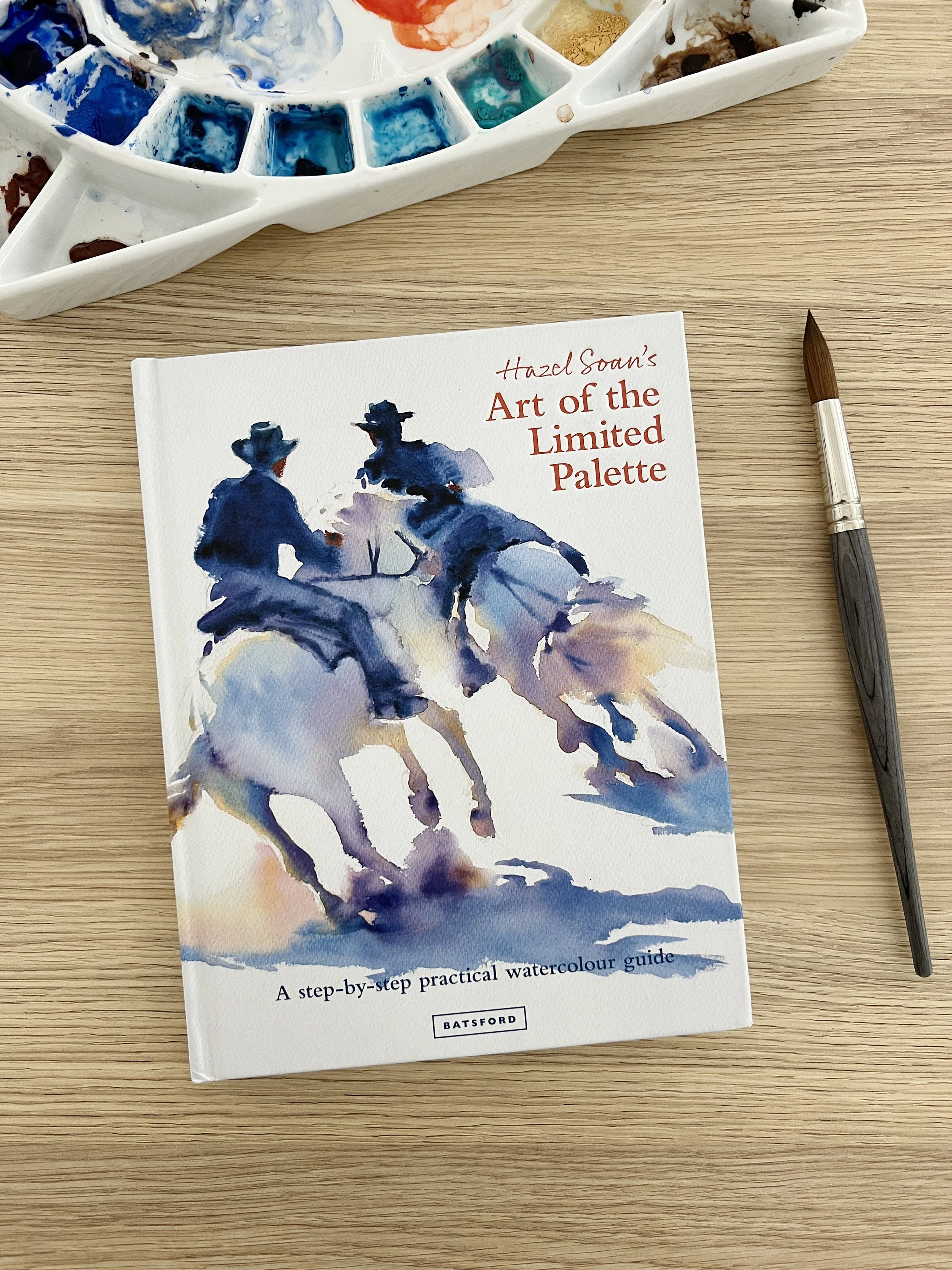 The Benefits of Using a Limited Colour Palette — Louise De Masi ...