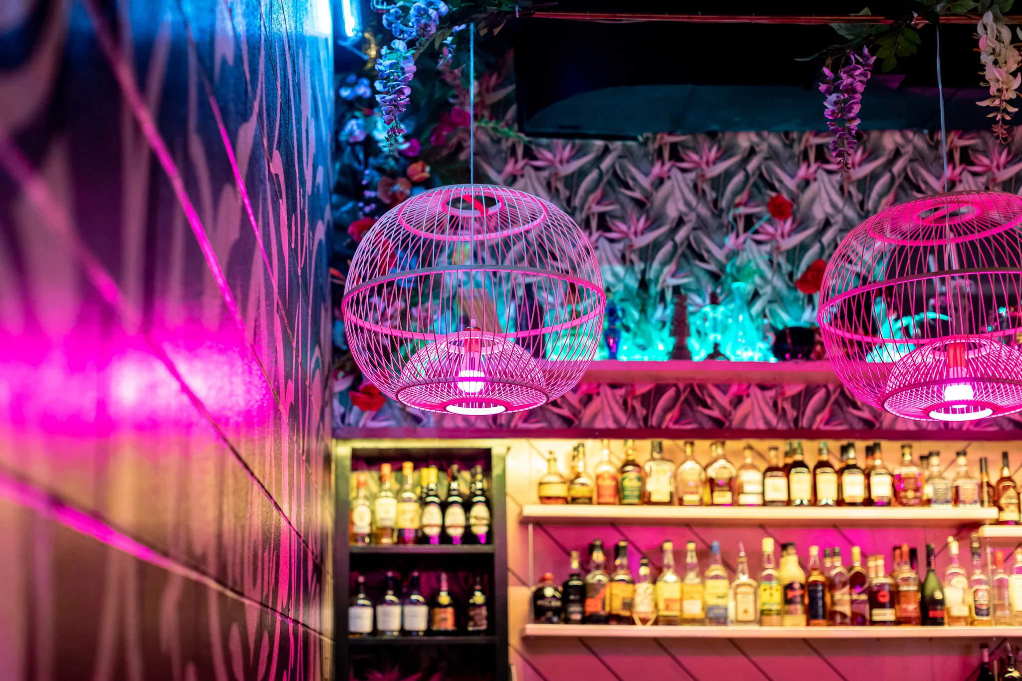 The Skip - In The Belt Alley Downtown Detroit - Al Fresco Bar with ...