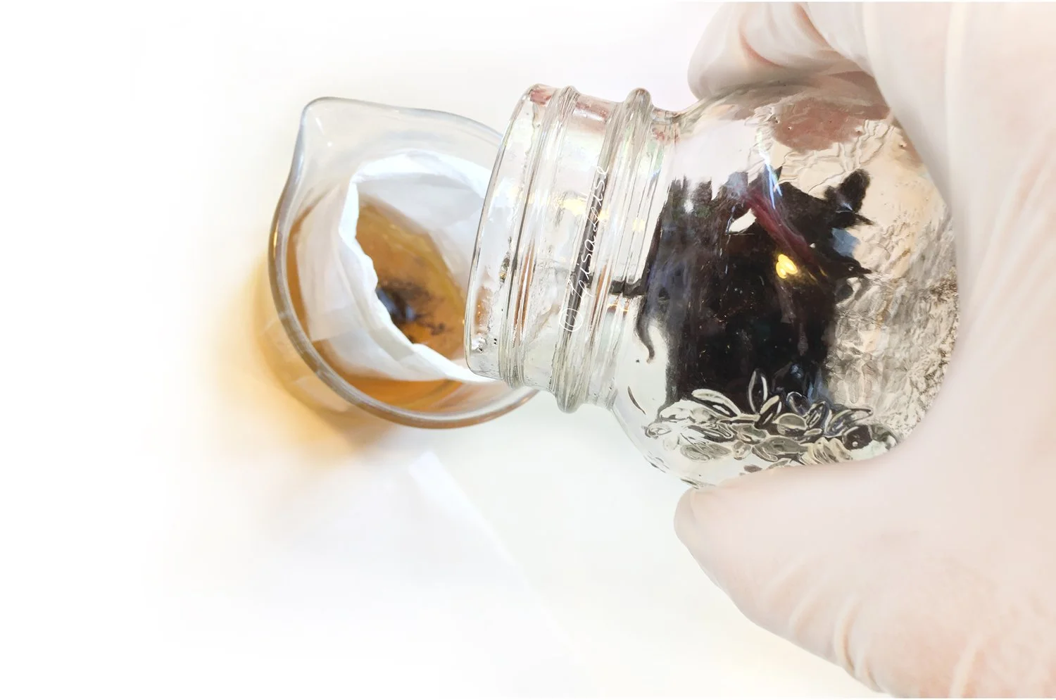 How to Make Vanilla Oil Using the Sun Infusion Method — LisaLise Pure ...