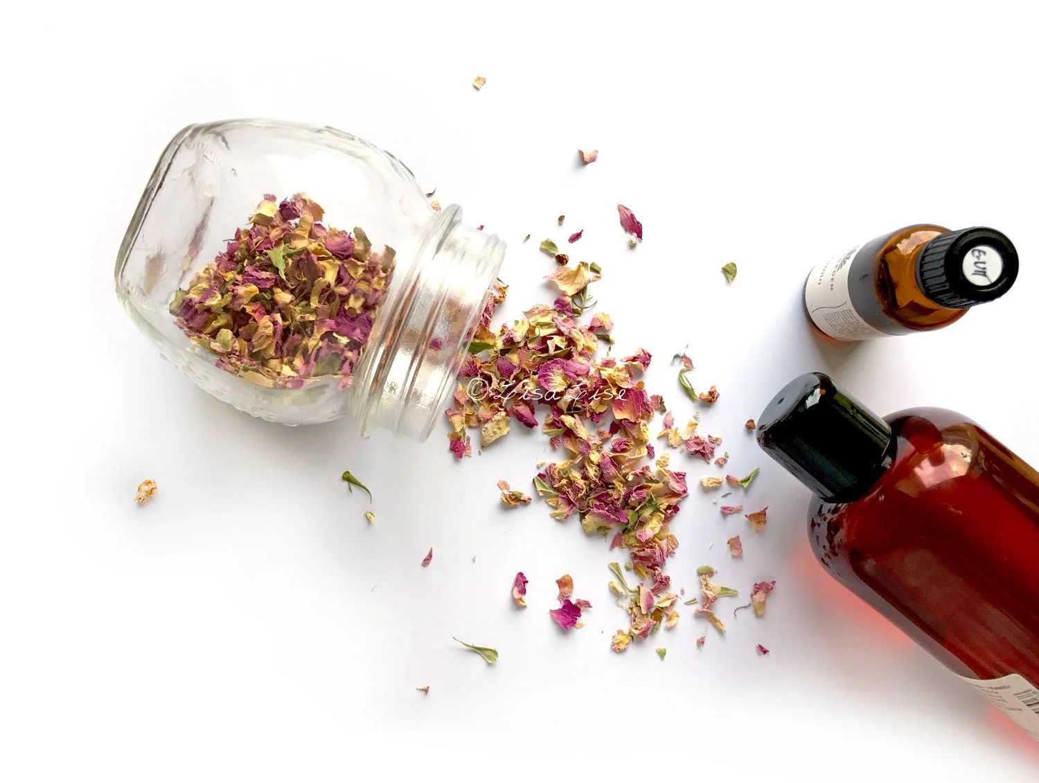 Rose-Infused Oil With the Cold Infusion Method — LisaLise Pure Natural ...
