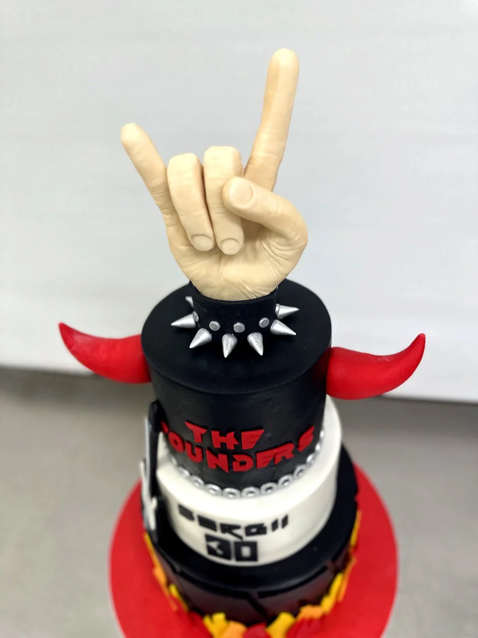 Red Hot Chili Peppers Cake