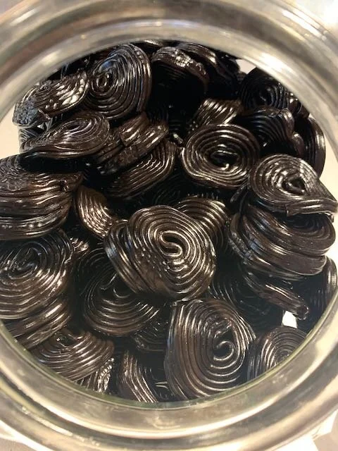 Black Licorice Pinwheels, by the 1/4 pound — Duck Soup