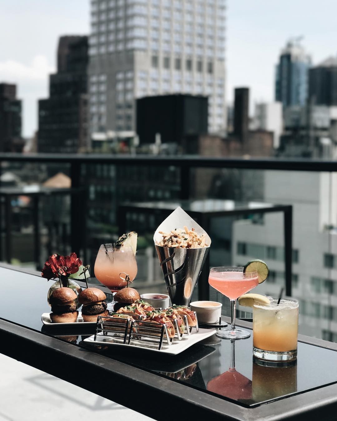 The 14 Best NYC Rooftop Bars with a Skyline View | Ready Set Jet Set