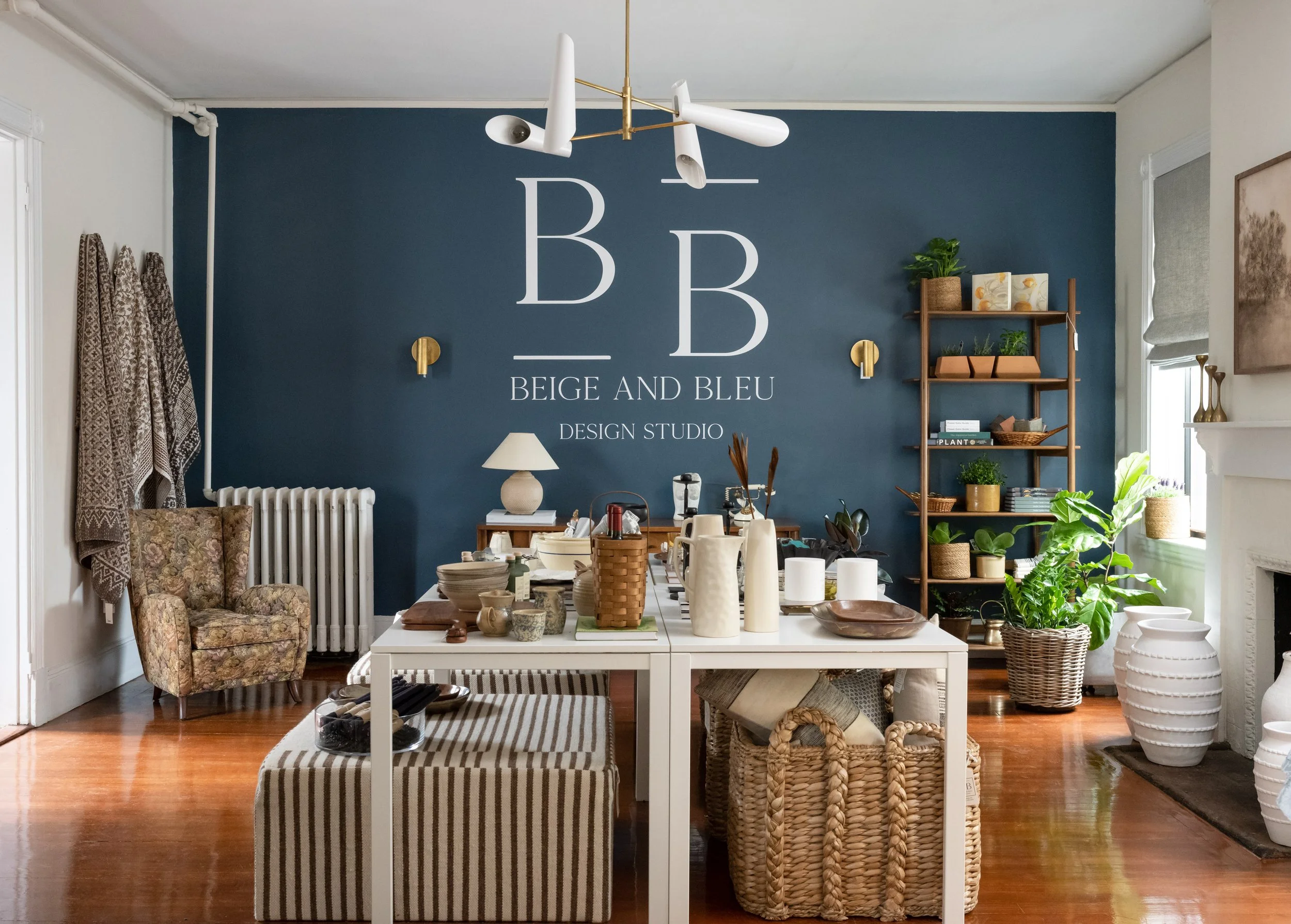 Services — Beige & Bleu