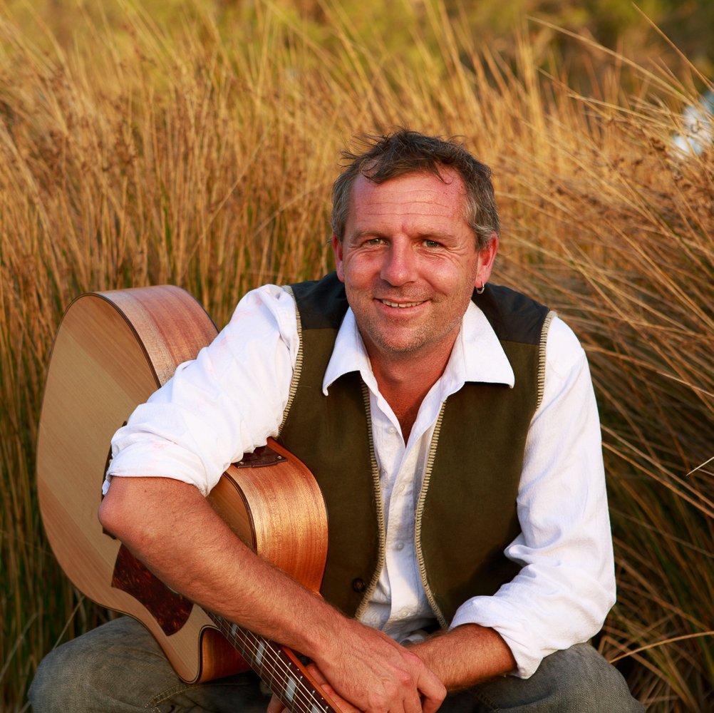 SIMON MARKS