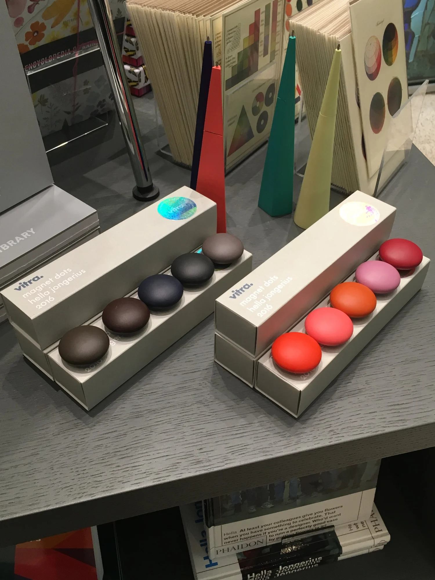 12 Affordable Gifts For People Who Love Color: From $5 to $50 — RETOUCHIST