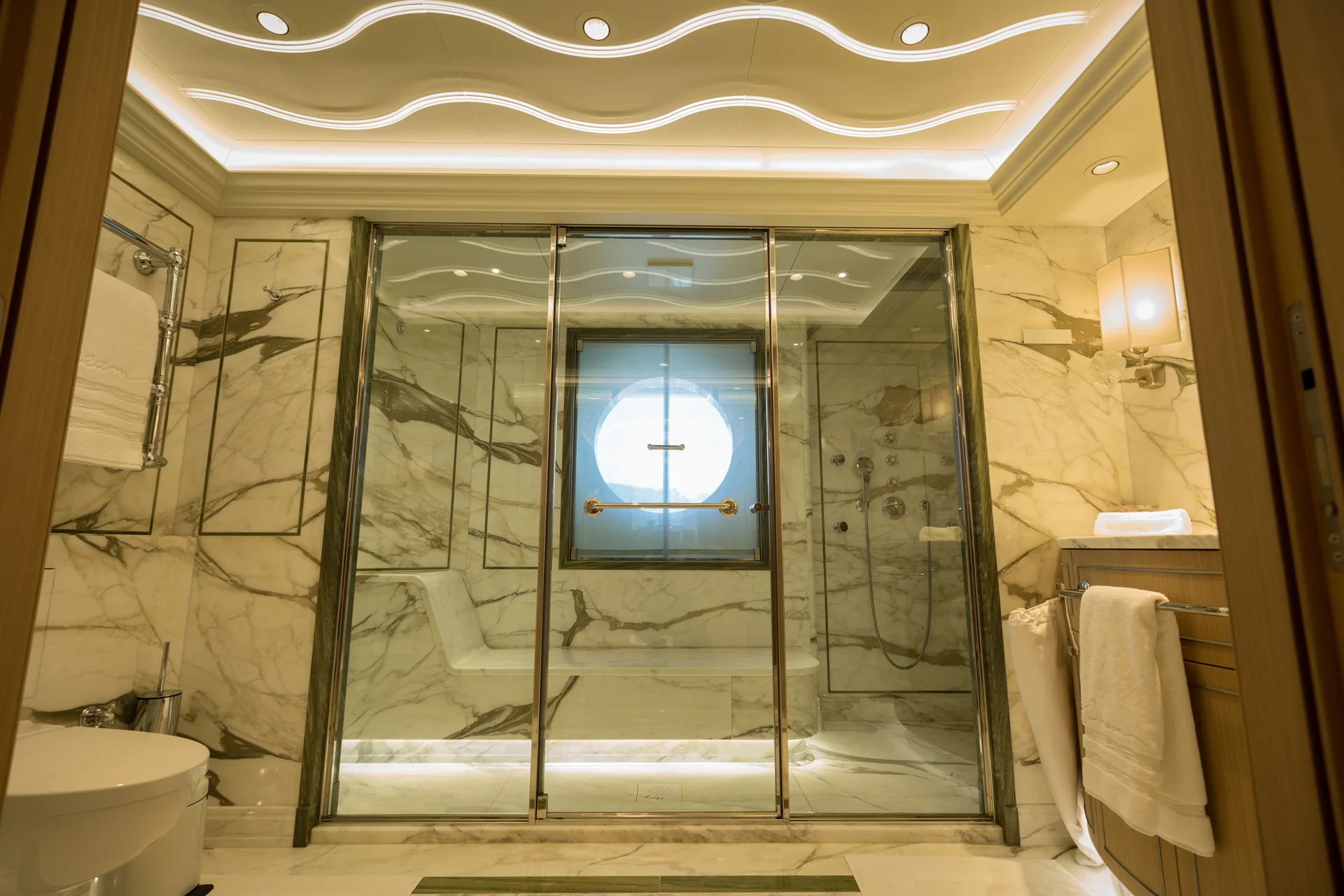 M/Y Dream 348' — Genesis Interiors | Luxury Yacht & Home Interiors in ...