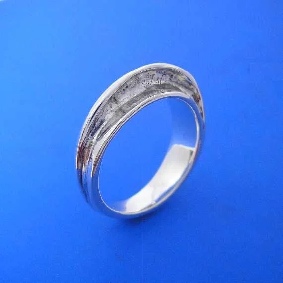 Rings — i j e w e l l e r y