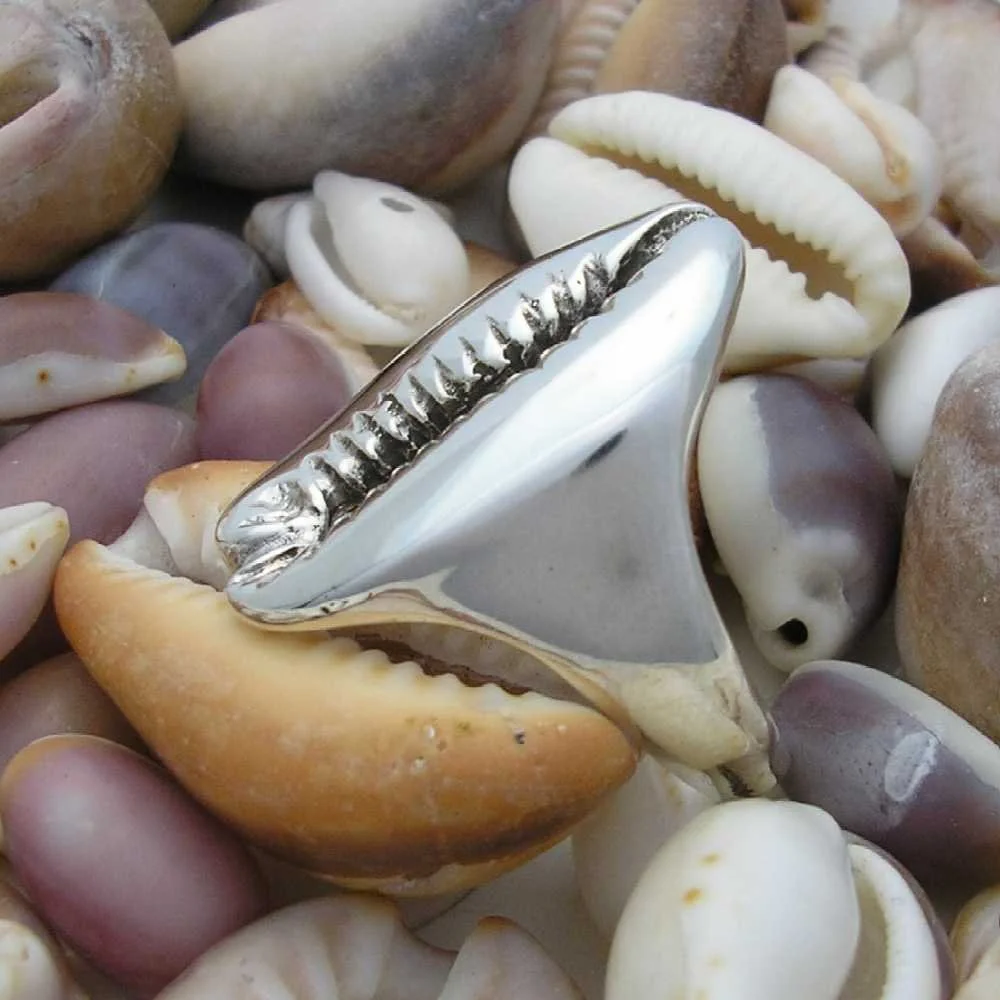 Rings — i j e w e l l e r y