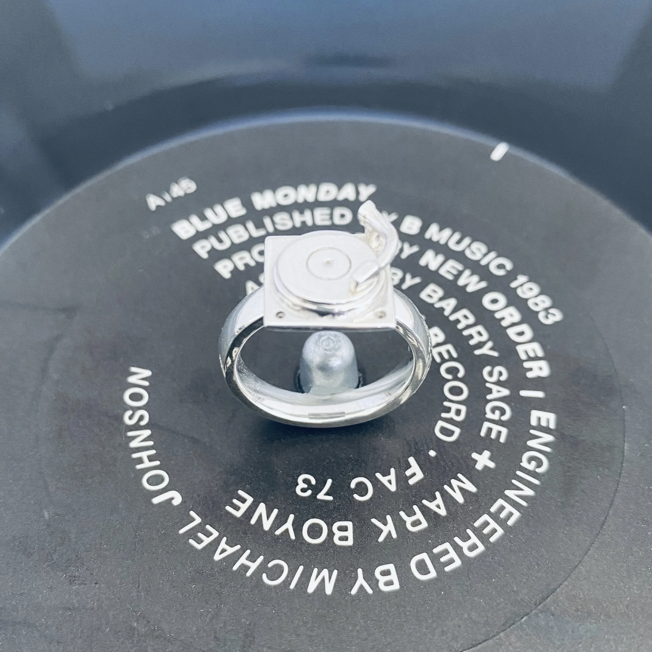 Rings — i j e w e l l e r y