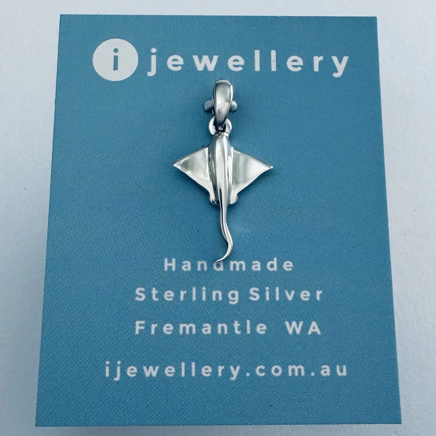 Pendants — i j e w e l l e r y