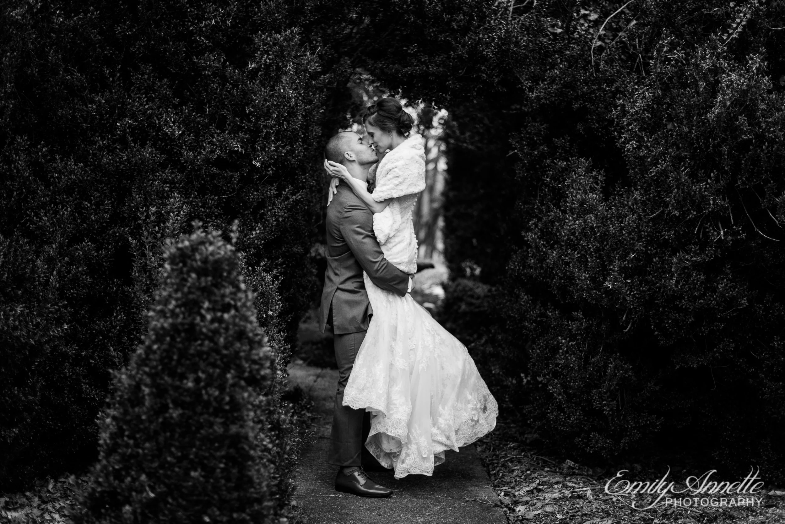 Chapel of the Immaculate Conception and Raspberry Plain Manor Winter ...