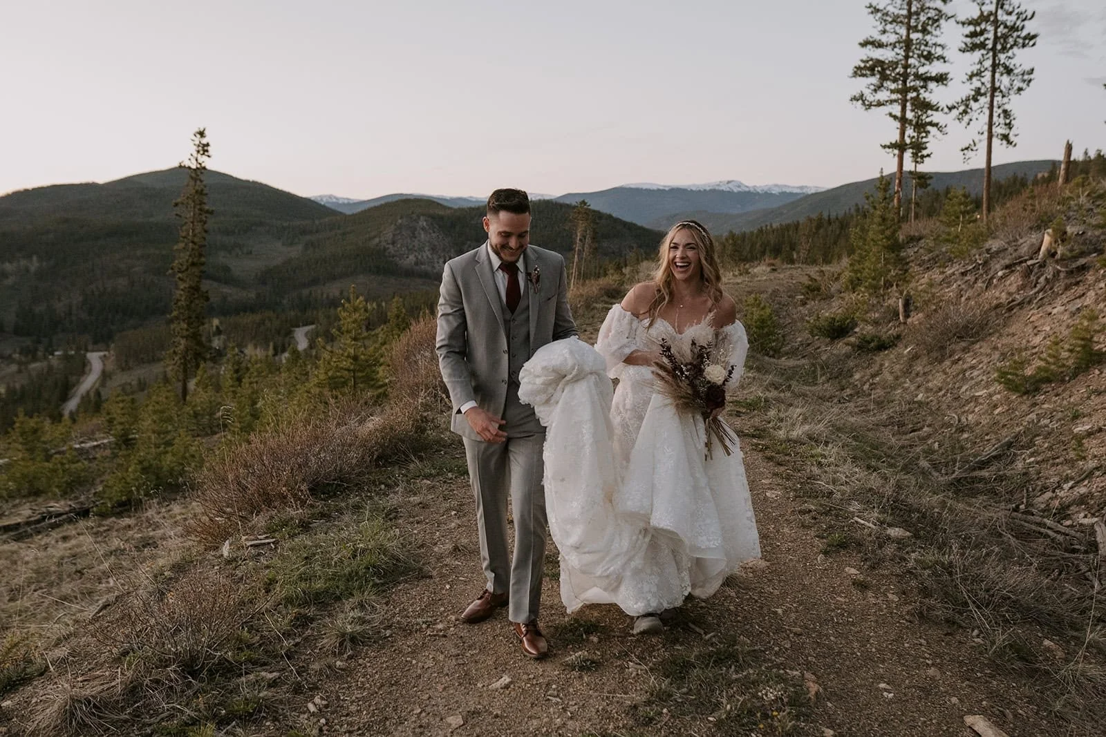 How to Pick Your Wedding Date: A Guide to Getting Started