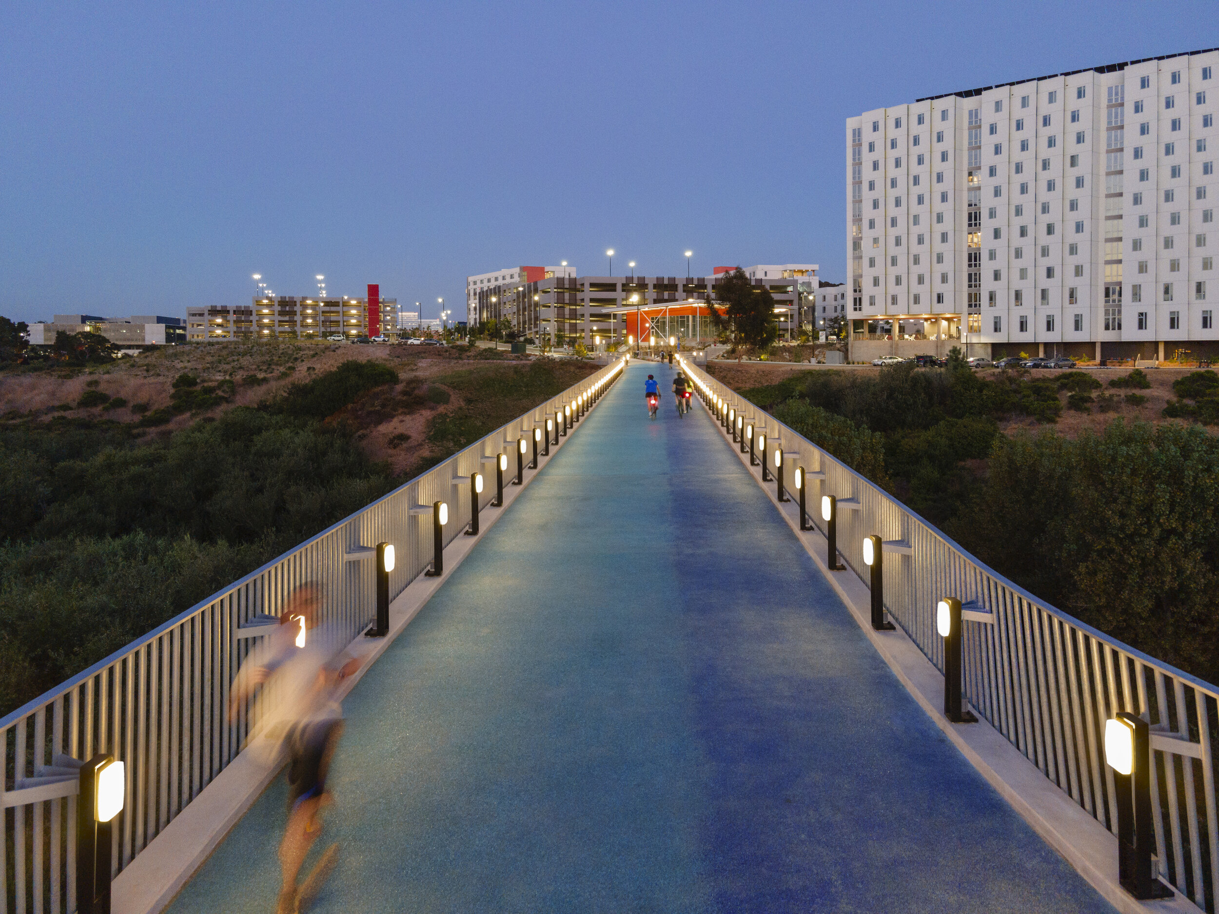UC San Diego Mesa Housing Pedestrian and Bicycle Bridge - Lithocrete ...