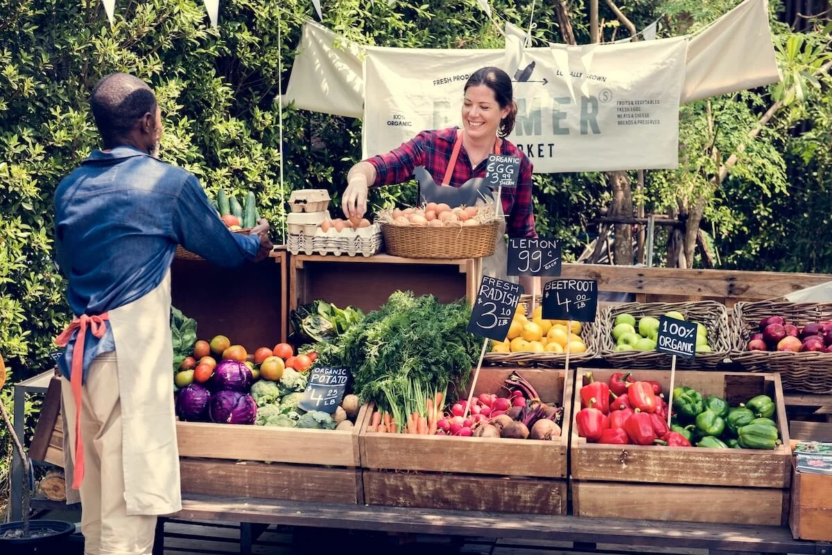 A Beginner’s Guide To Navigating Your Local Farmers Market | Swift Wellness