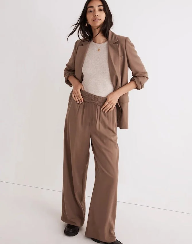 13 Timeless Clothing Pieces To Always Keep In Your Wardrobe | Swift ...