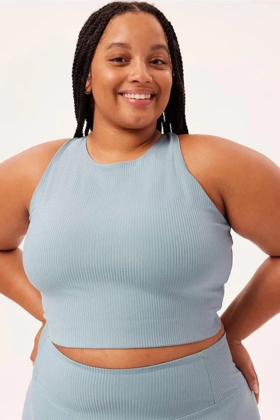 10 Sustainable Active Wear Brands To Wear All Year Long | Swift Wellness