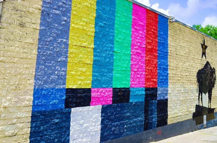 10 Must See Austin Murals on South Congress | Swift Wellness