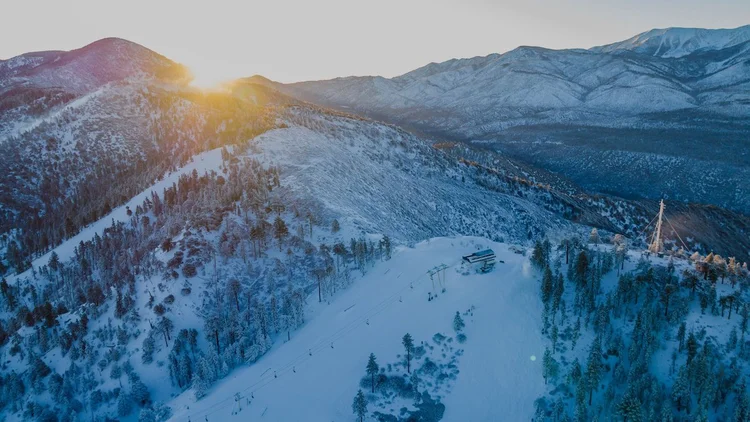 10 Best Ski Resorts For Beginners To Hit The Slopes In The US | Swift ...