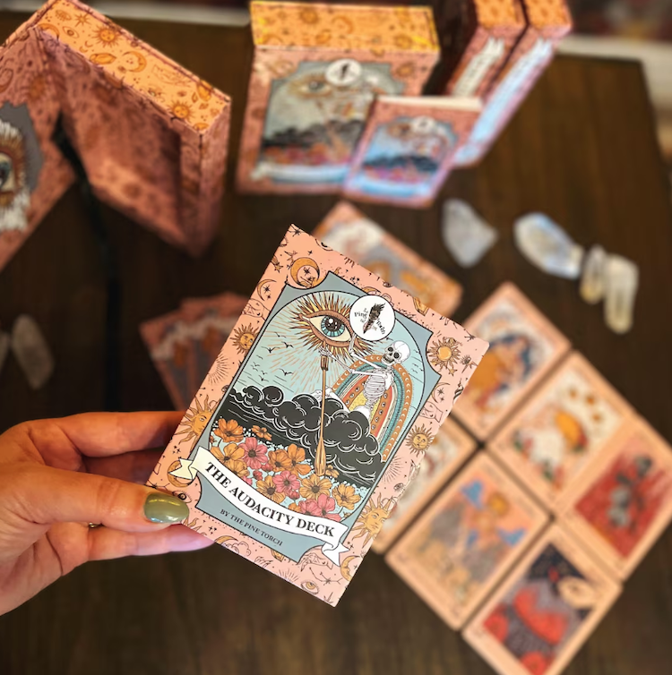How To Read Tarot Cards For Beginners | Swift Wellness