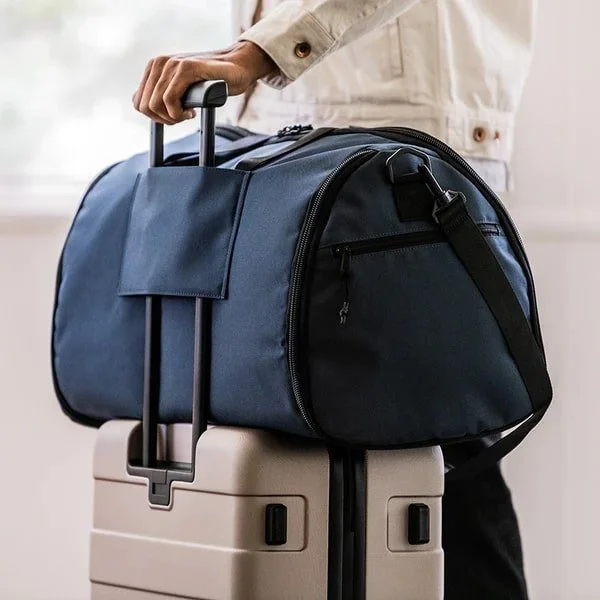 25 Stylish Travel Duffel Bags For Any Weekend Getaway | Swift Wellness