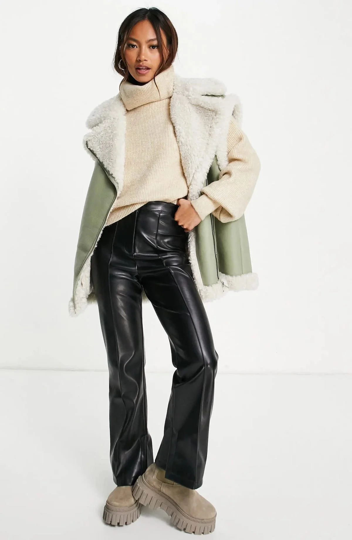 13 Timeless Clothing Pieces To Always Keep In Your Wardrobe | Swift ...