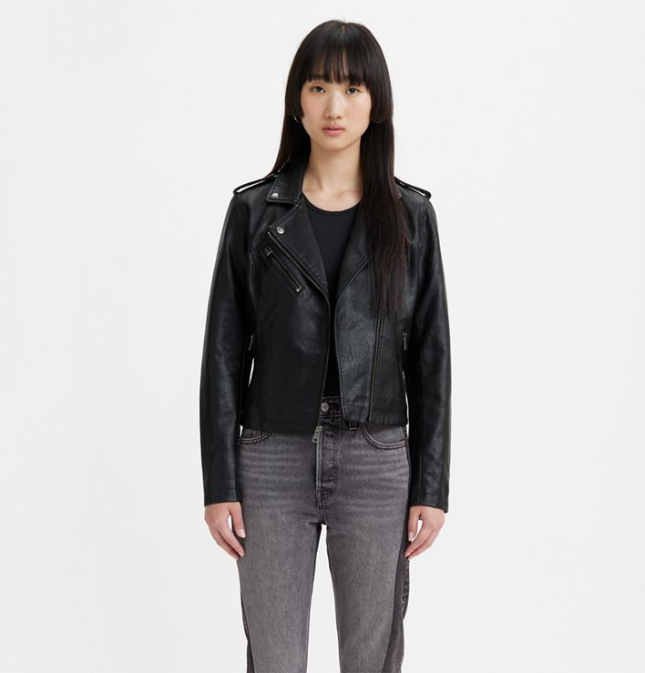 The 18 Timeless Items That Should Always Be In Your Closet | Swift Wellness