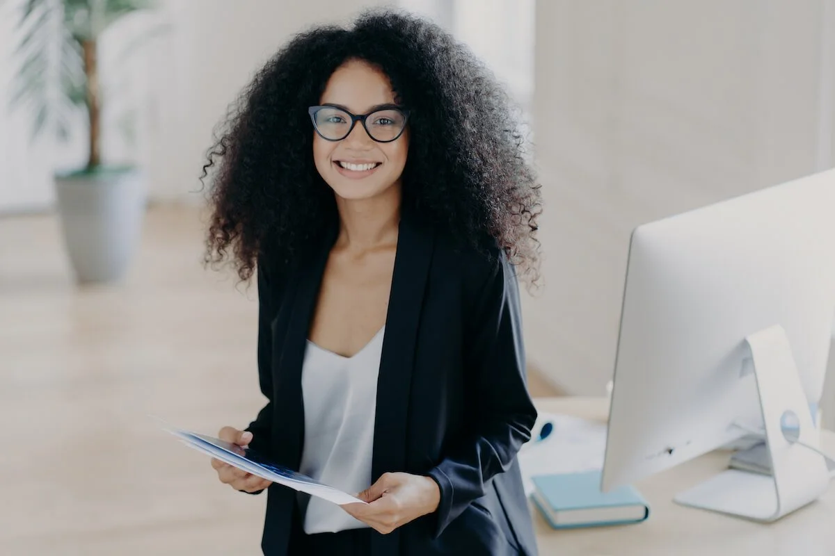 20 Go-To Work Outfits That Will Refresh Your Office Wardrobe | Swift ...